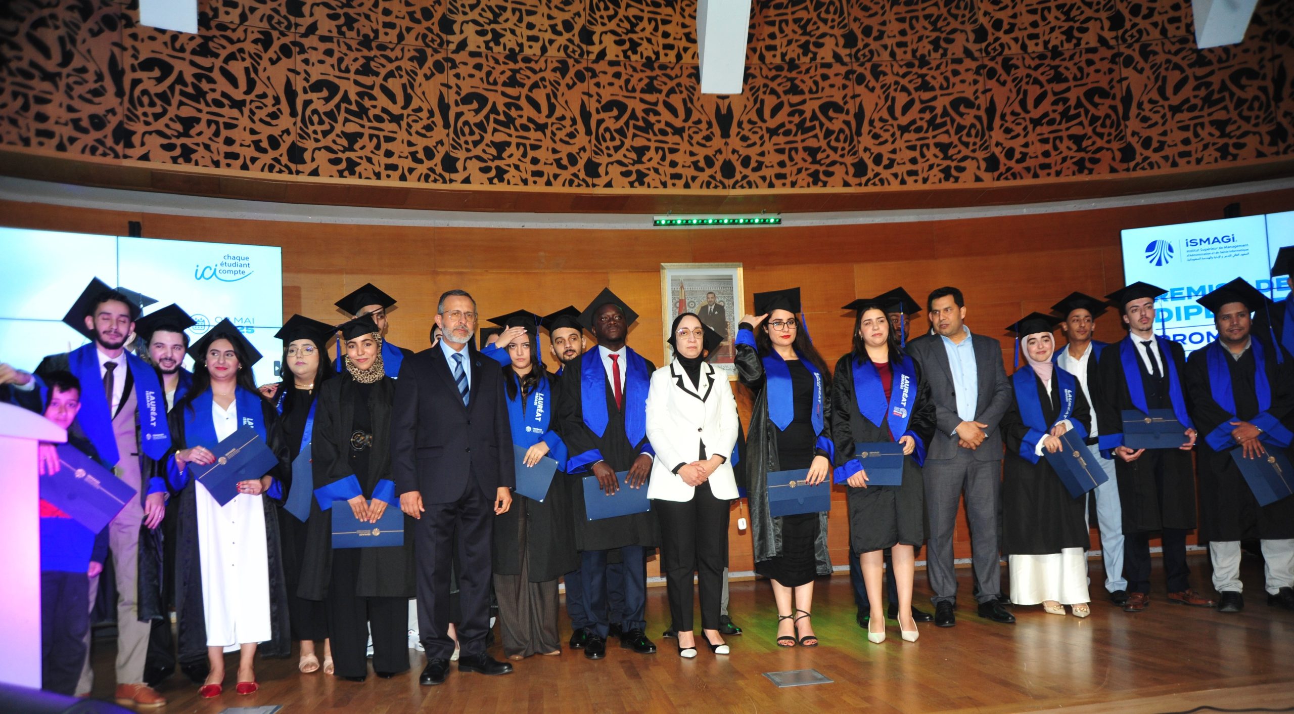 ISMAGI organise la cérémonie de remises des diplômes de sa 12ème ...
